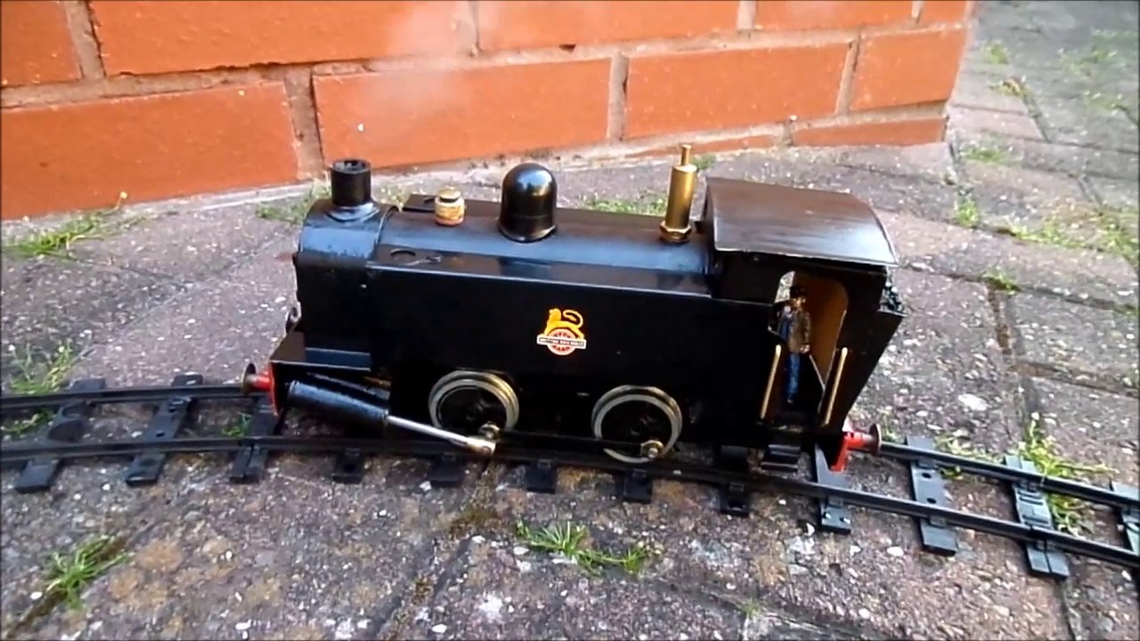 Kerr Stuart O Gauge Mamod Loco - Take 2 - feat. Merlin the Cat - YouTube