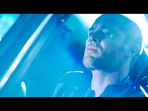 Frank Delfino 3x06 scenes