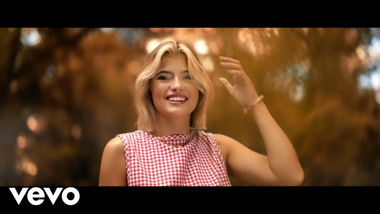 Tamlyn Wessels - Lui Voete (Official Music Video) - YouTube