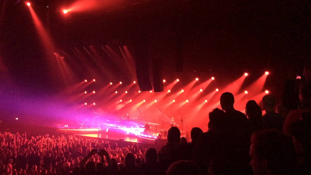Schiller @ Mercedes-Benz Arena (Berlin) 14-10-2016 | Ruhe - YouTube