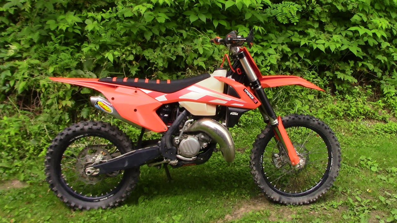 Me trail riding the KTM 125sx at camp! - YouTube