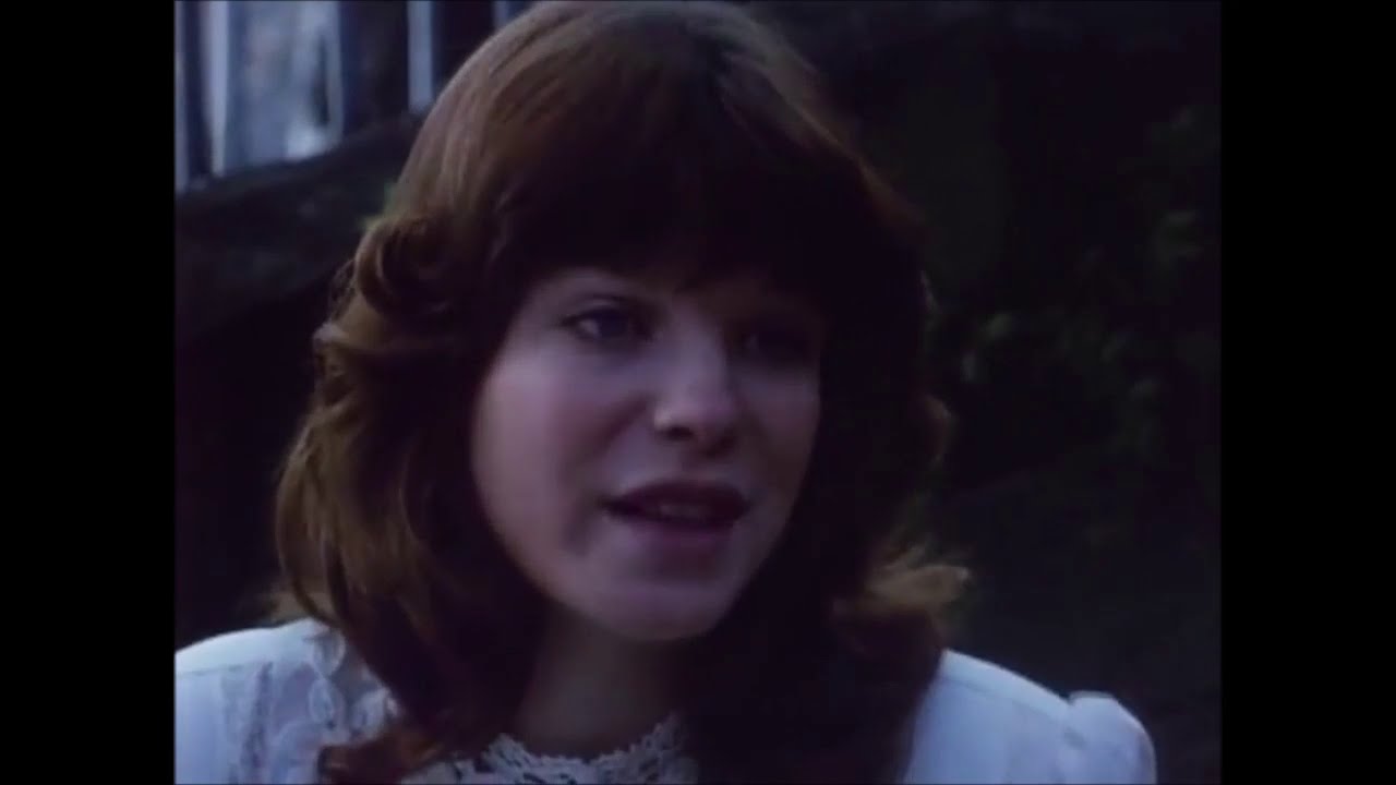 Playing Beatie Bow (1986) Trailer - YouTube