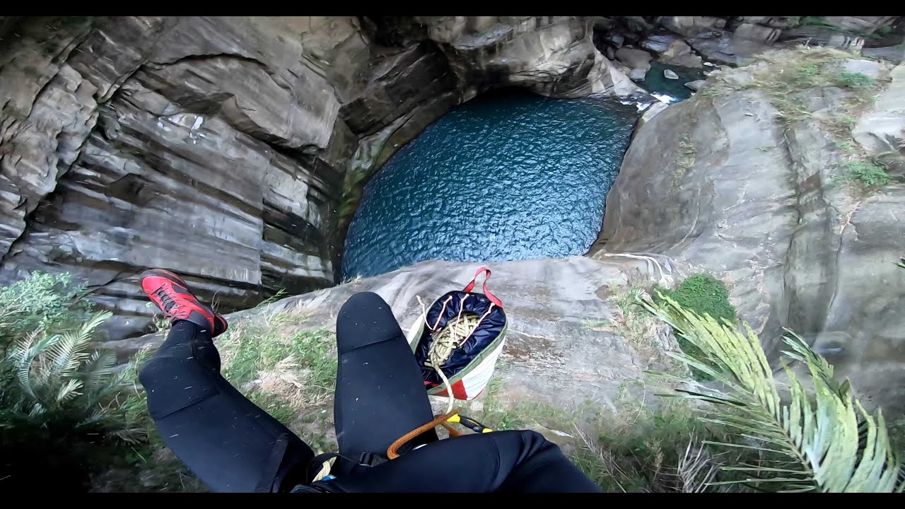 【CANYONING Taiwan】Nantou TaiChi Canyon 南投太極峽谷溪降【4K】 - YouTube