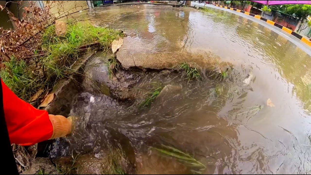 Wow! Unclogging Culvert Drain Flood Rain - Remove Plastic And Debris ...