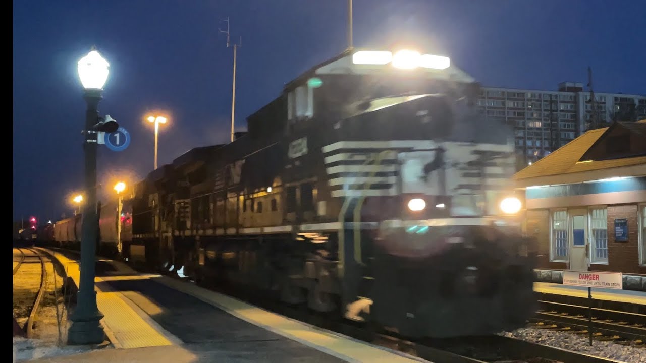 Ns 4224 (AC44C6M) leads an NS duo on CPKC 253 past the Elgin station - YouTube