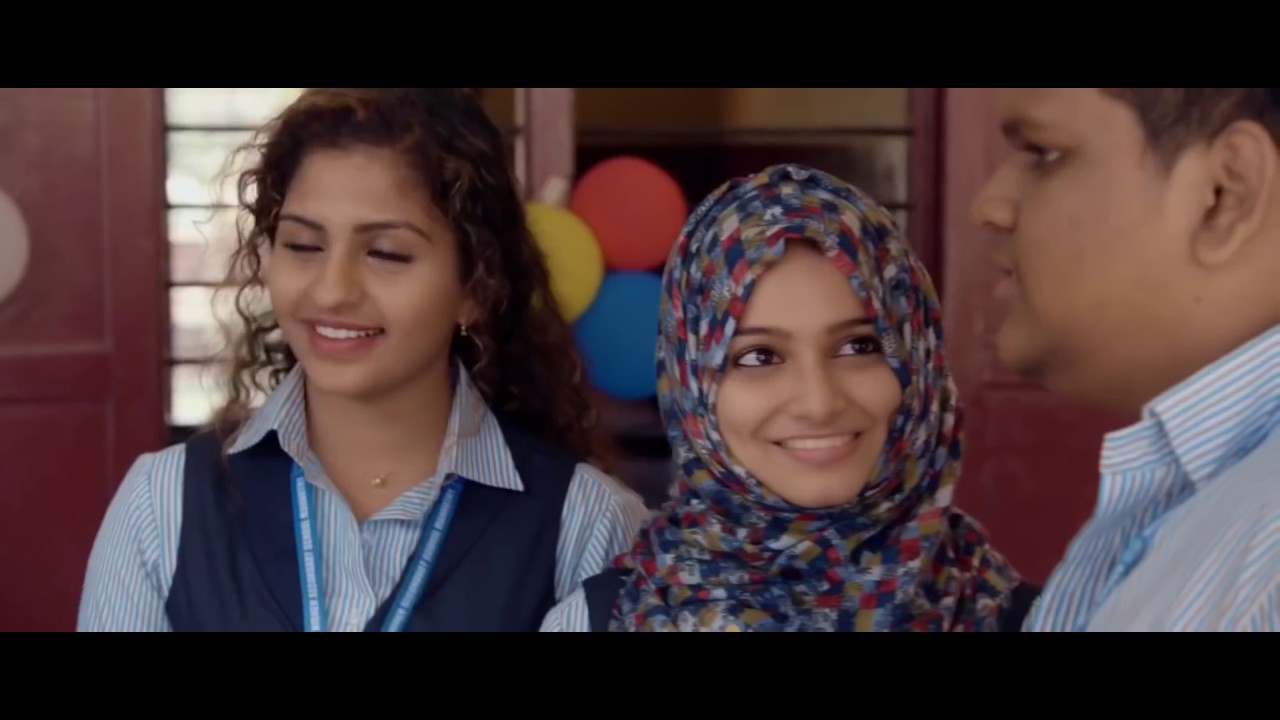 Oru Adar Love. Full Official Trailer - YouTube