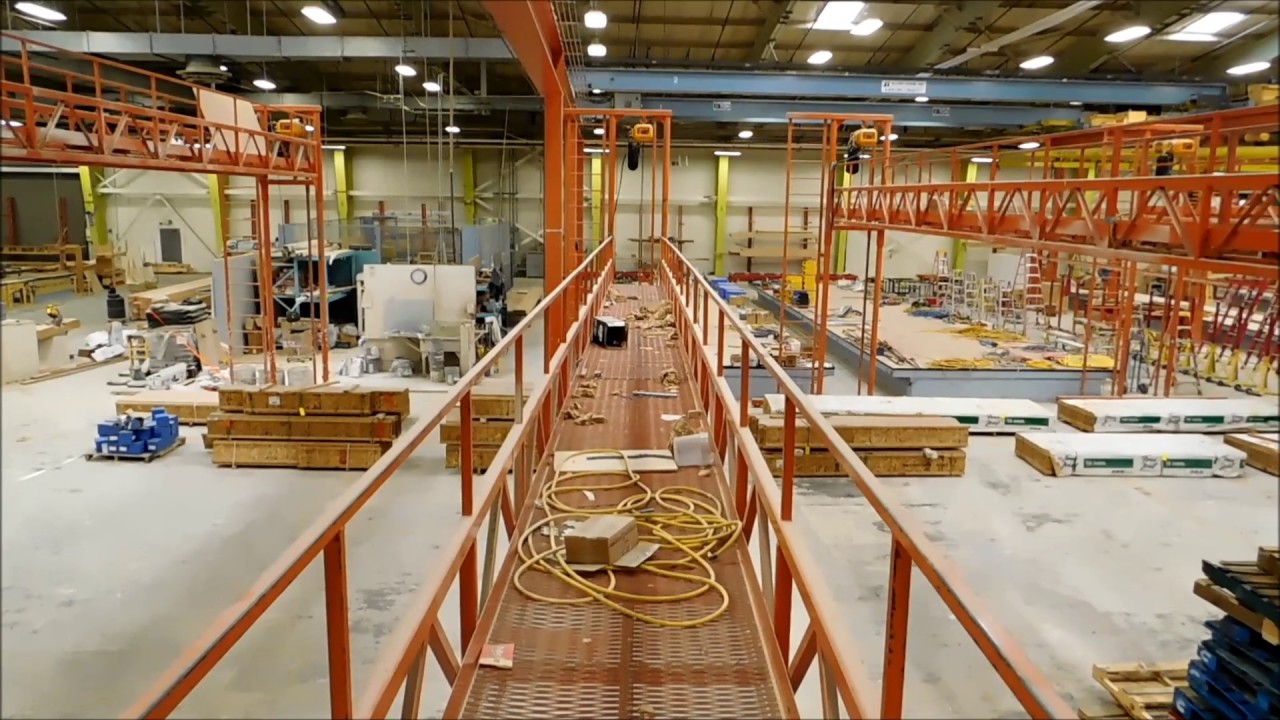 62' Portable Elevating Catwalk - YouTube