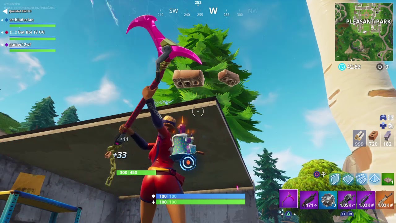 Fortnite playground with gon gon - YouTube