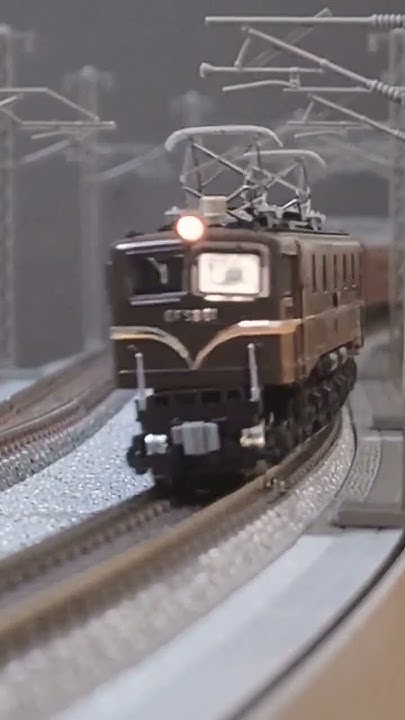 Nゲージ古～い1985.6年代のTOMIX EF62&EF58 61…#shorts - YouTube