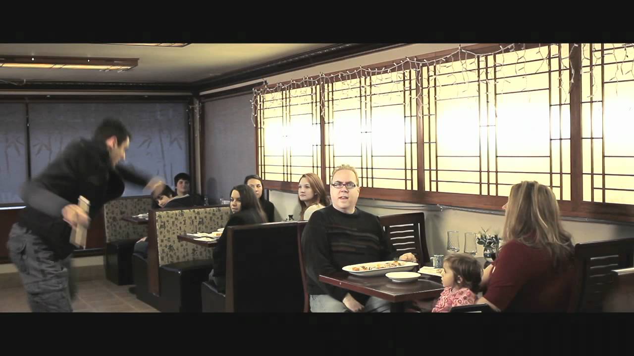 Yummy Sushi Action(Jerry Kalouris vs Alu Axelman) - YouTube