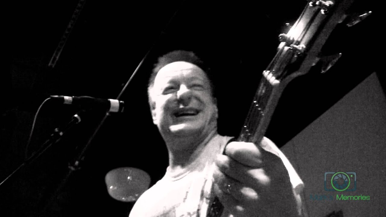 Naja, Barnes and Thompson 2015-11-19 Road - YouTube