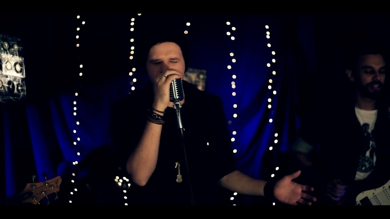 Danilo Casemiro - O Senhor é Rei // Live Session 1/5 - YouTube