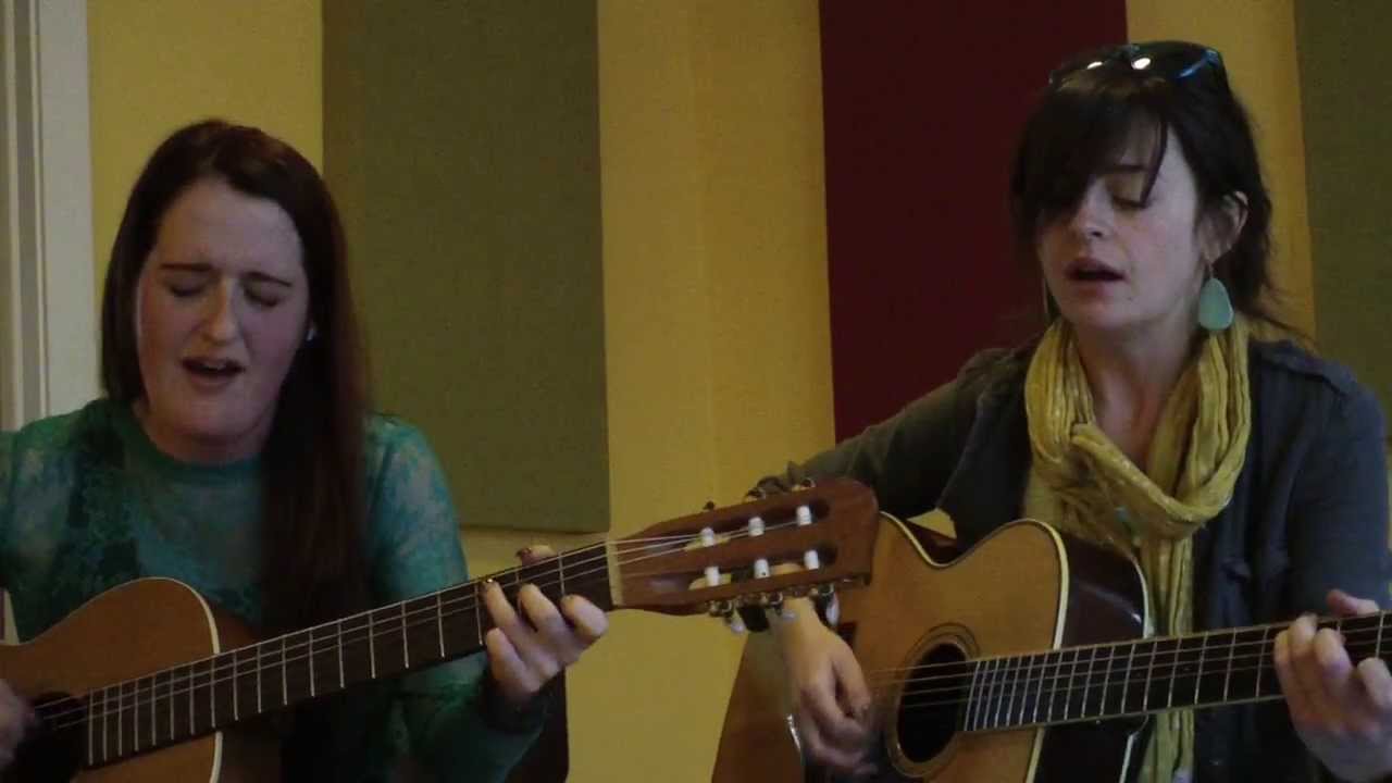 Bonnie Sims & Lauren Stovall sing 'I Fall to Pieces' - YouTube