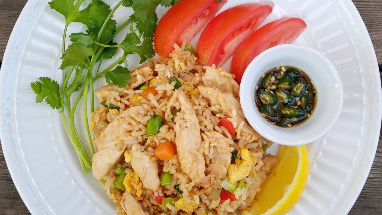 Amazing Simple Thai Chicken Fried Rice - "Khao Pad Gai" - YouTube