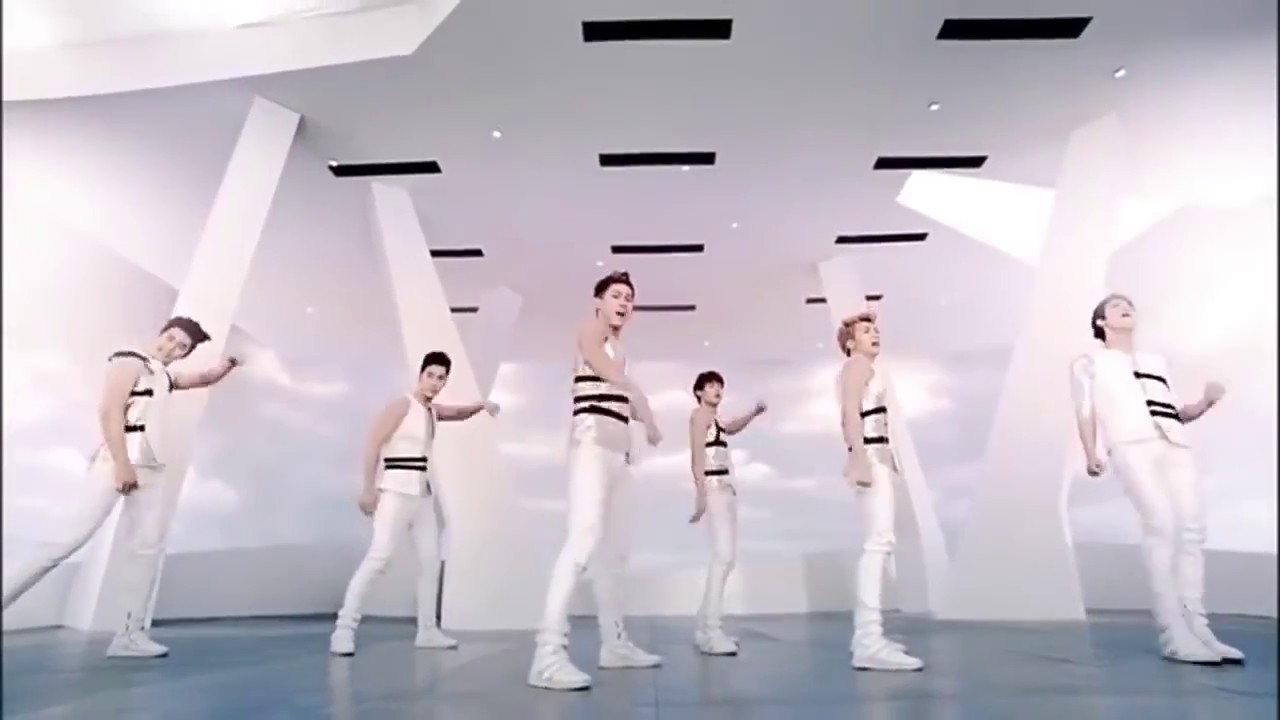 -VOSTFR- (CC) 2PM - Take Off MV - YouTube
