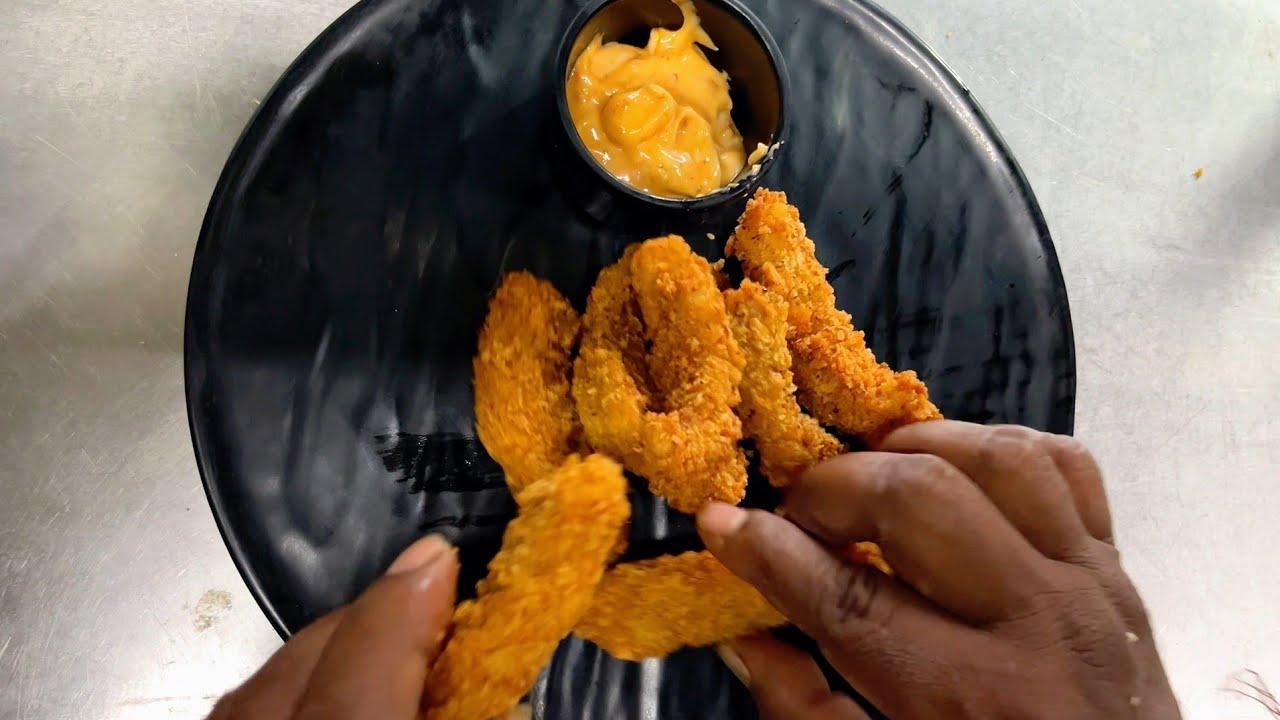 fish finger with spicy mayo@goulash kitchen - YouTube