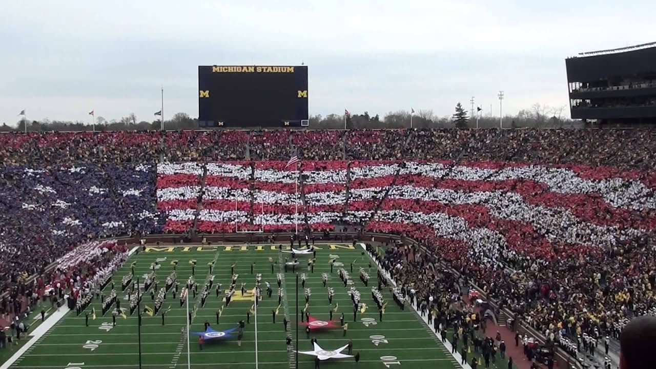University of Michigan Stadium Card Stunt - November 19, 2011 - YouTube