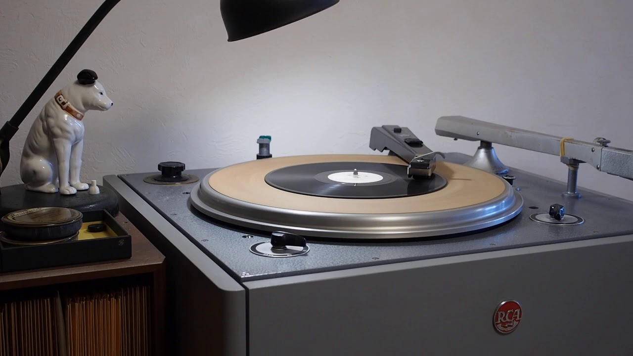 Brick's Boogie / Brick Fleagle's Orchestra - YouTube