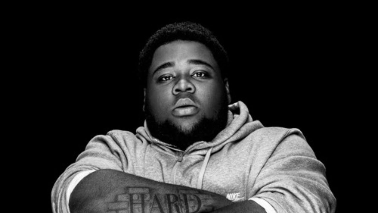 Rod Wave claims competing rappers and labels are against him - YouTube