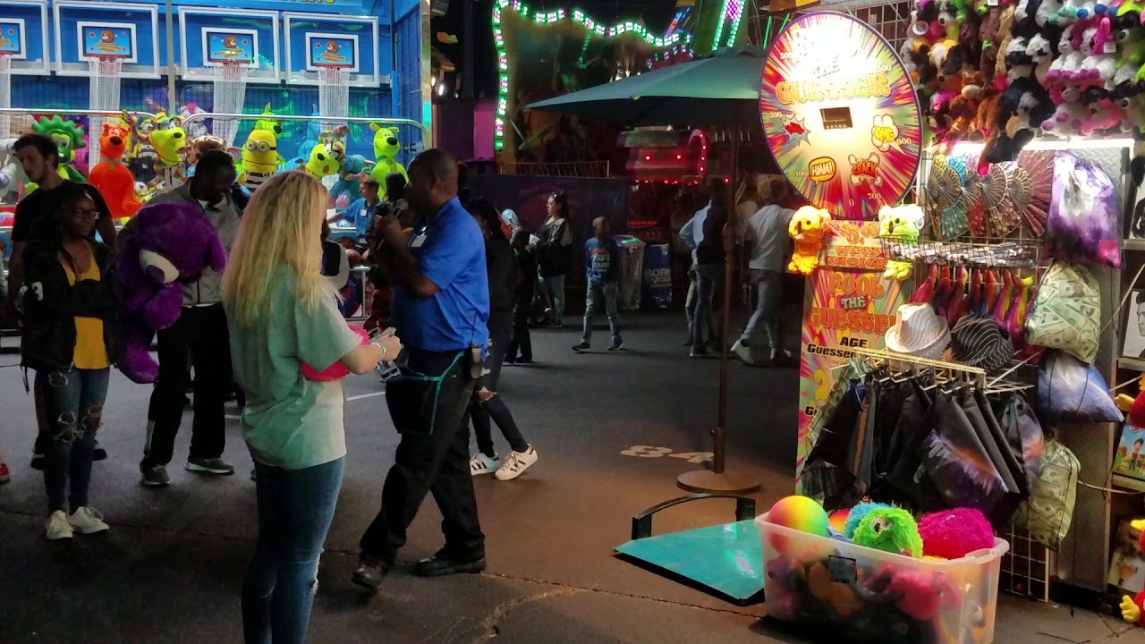 Fool the Guesser Carnival game at the 2019 South Carolina state fair ...