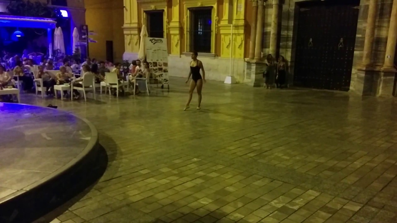 Nightlife in Malaga - YouTube
