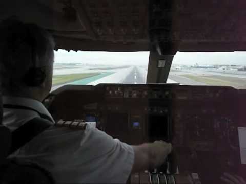 Boeing 747-400 Cockpit Takeoff in LAX - YouTube