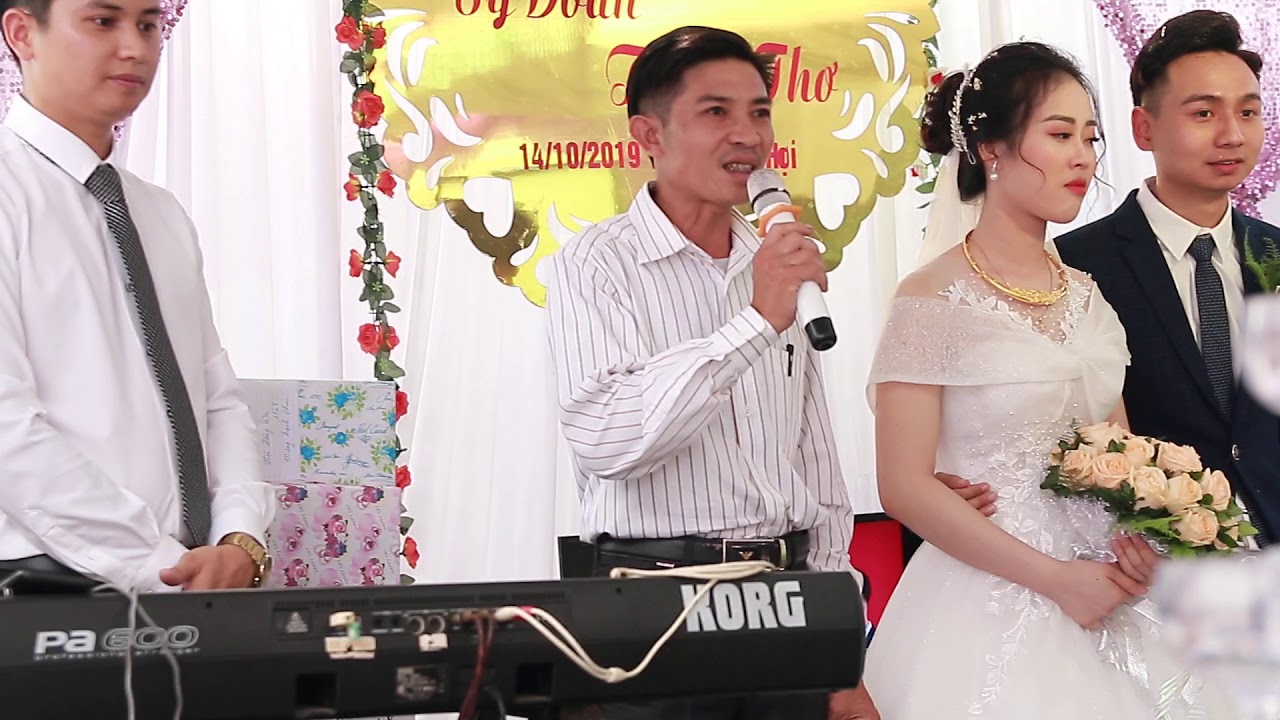 Doan & Tho Dai le thanh hon - YouTube