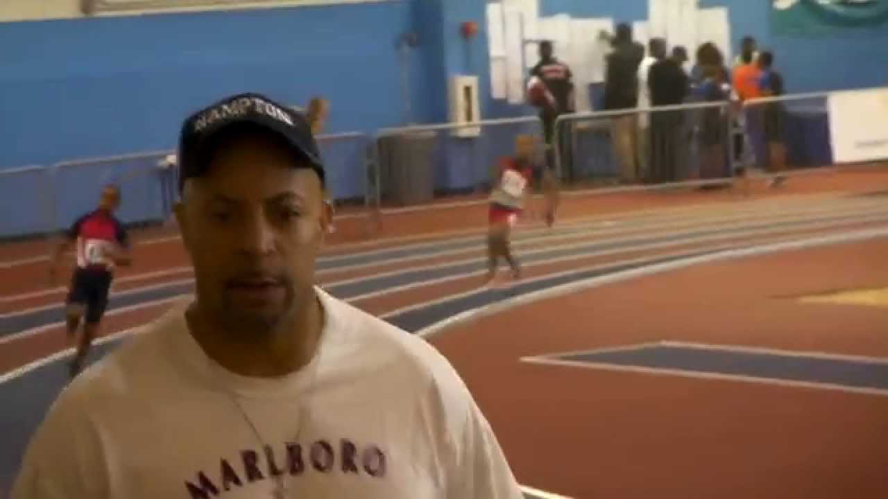 Javon Wright and Stephon Shields Duke it out in the 200 Meter Dash ...