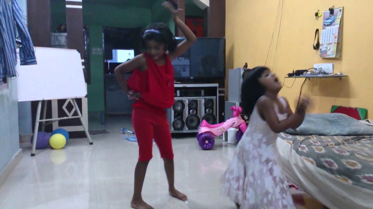 chikki dances on mirchi song - YouTube