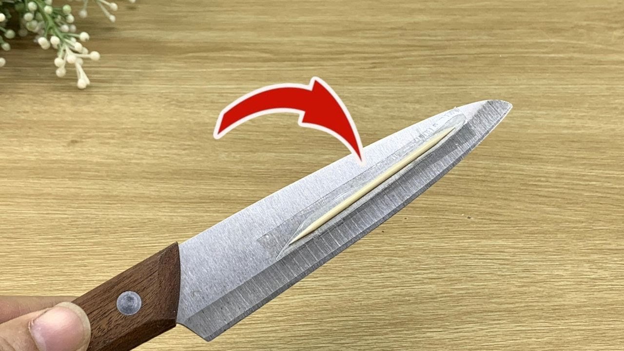Tape A Toothpick To The KNIFE For THIS Kitchen Trick 💥 (Surprise) 🤯 ...