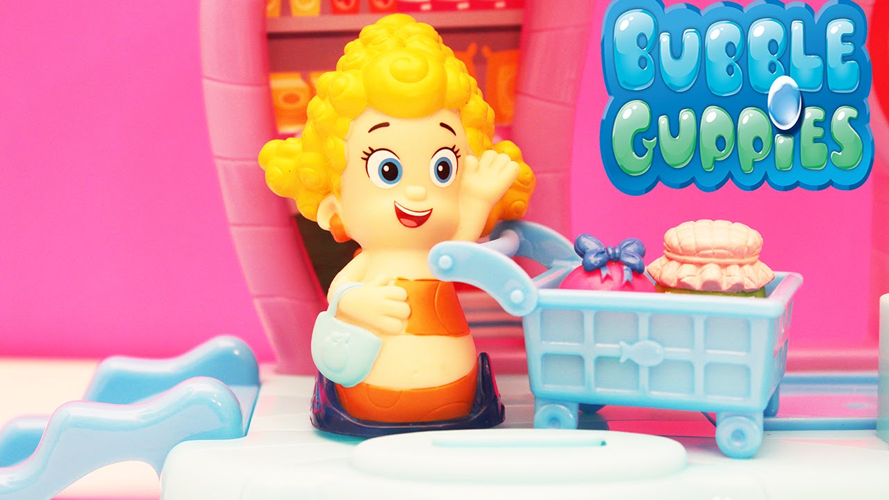 Bubble Guppies Bubbletucky Market Playset Game Deema Buys Shopkins at ...