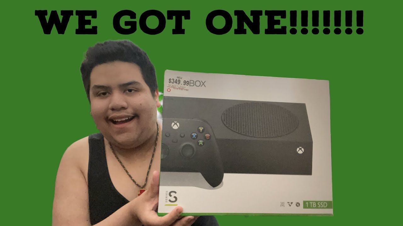 Nintendo Fan Gets His First Xbox! Xbox Series S Unboxing, Setting Up ...