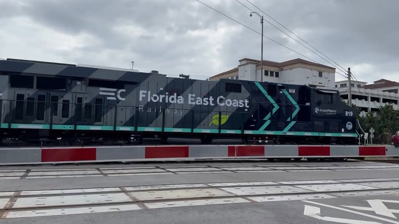 FEC Train 101 through Boca Raton 3/27/24 - YouTube