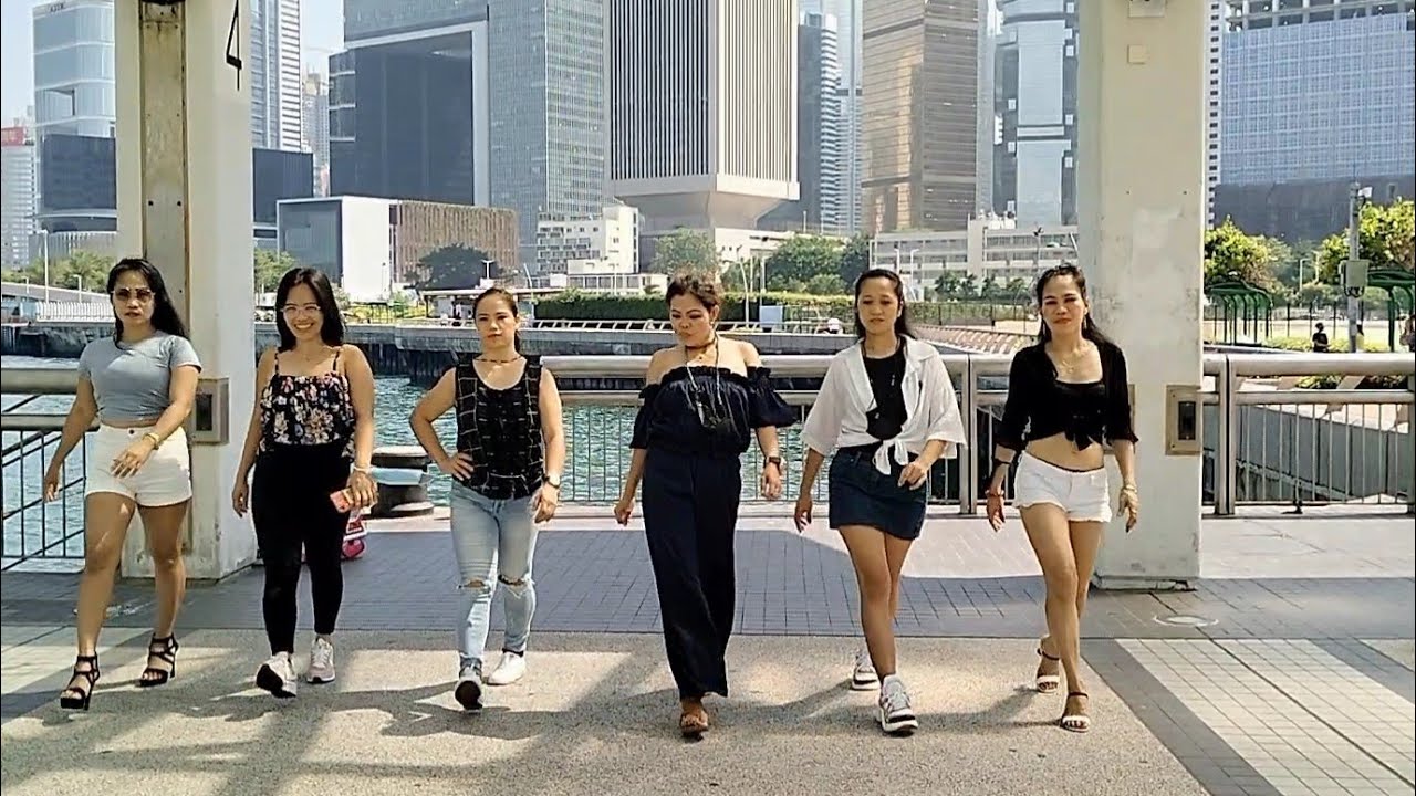 Boardwalk Runway model tryout#1 batch 1 - YouTube