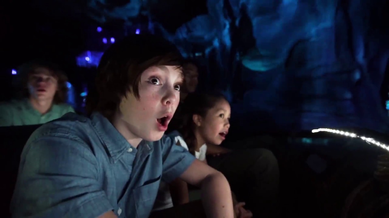 AVATAR Next Generation Cast Visit Pandora Walt Disney World (2017 ...
