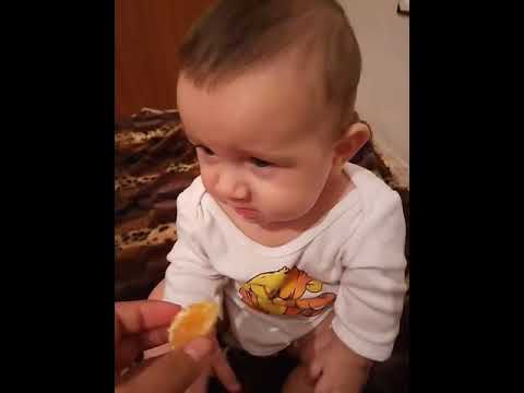 portagal yeyen balaca usaq