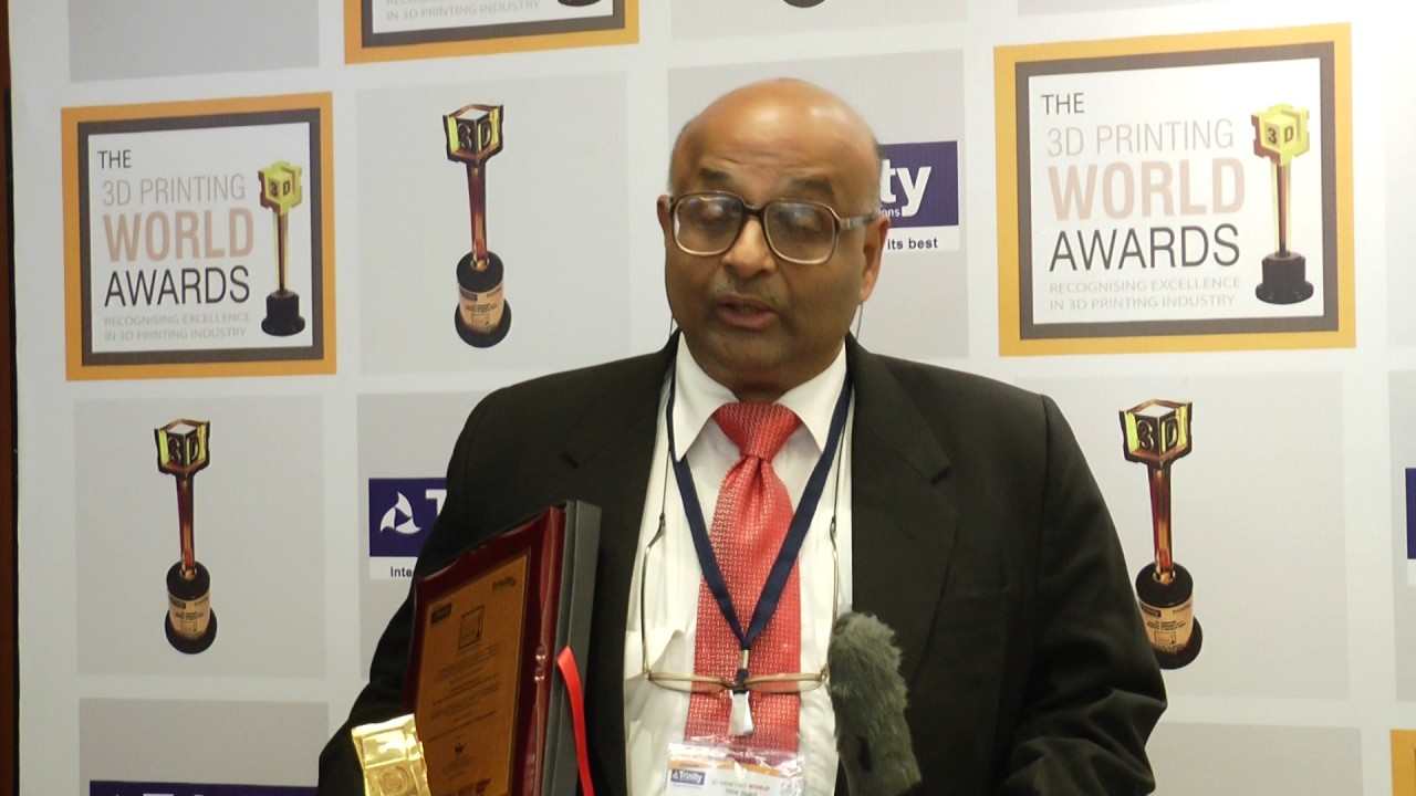 Dr Jayesh Bellare, IIT Bombay receiving 3D PRINTING WORLD AWARDS 2017 ...