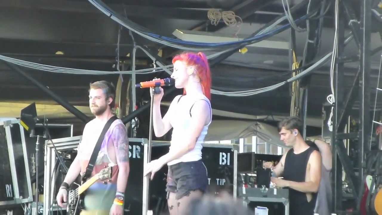Paramore - The Only Exception (Live) Soundwave 2013 @ RNA Showgrounds ...