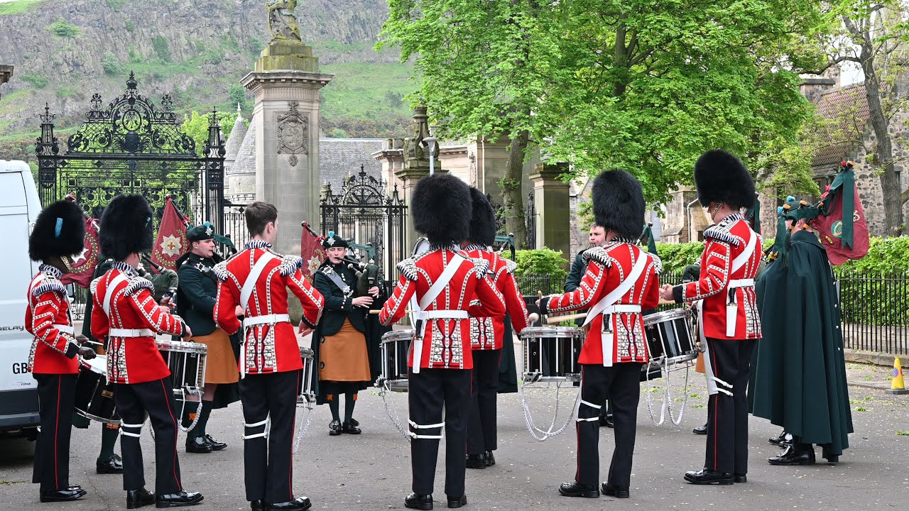Irish Guards - YouTube
