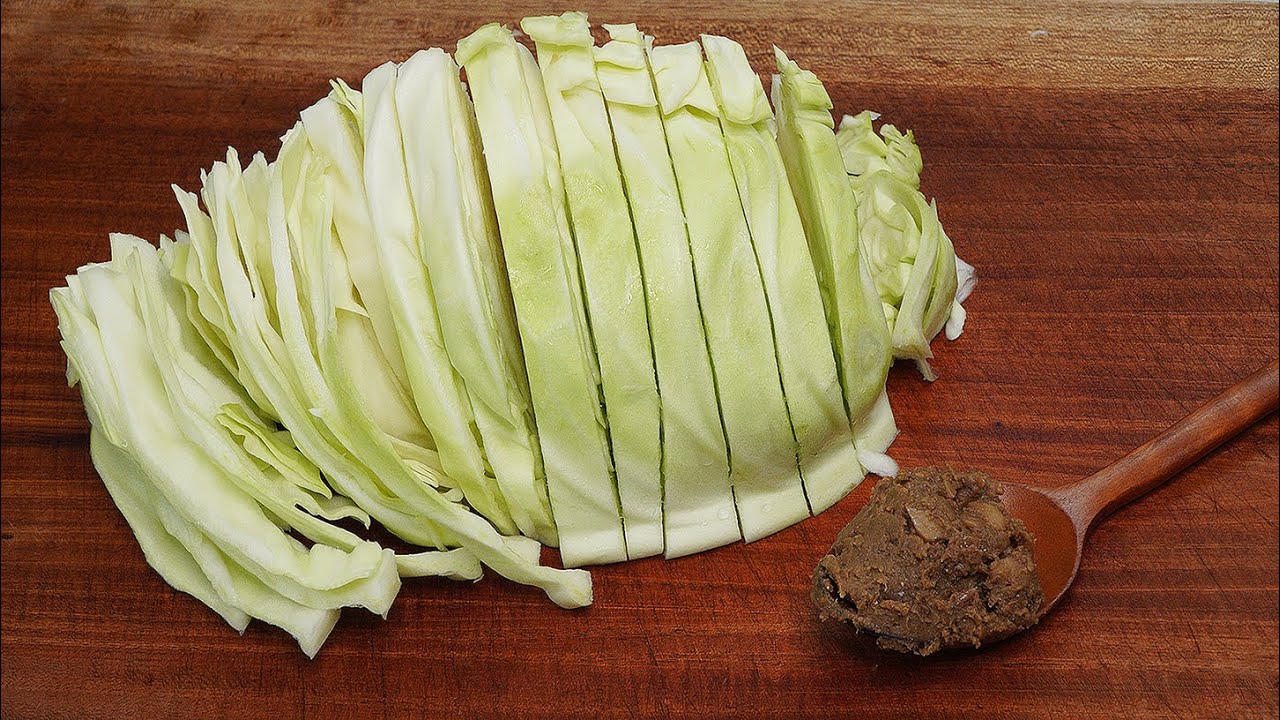 양배추 진작 이렇게 먹을걸 양배추에 된장 넣으면 기가막힌 반찬이 만들어집니다👍 평생 써 먹는 양배추요리 양배추 된장 무침 양배추나물 Youtube