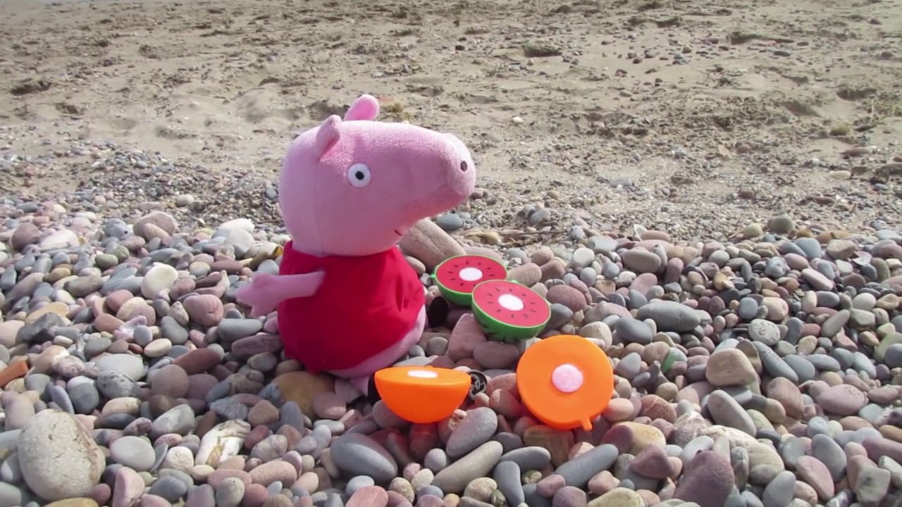 Peppa Pig toma mucho el sol en la playa | Vídeos de Peppa Pig en ...