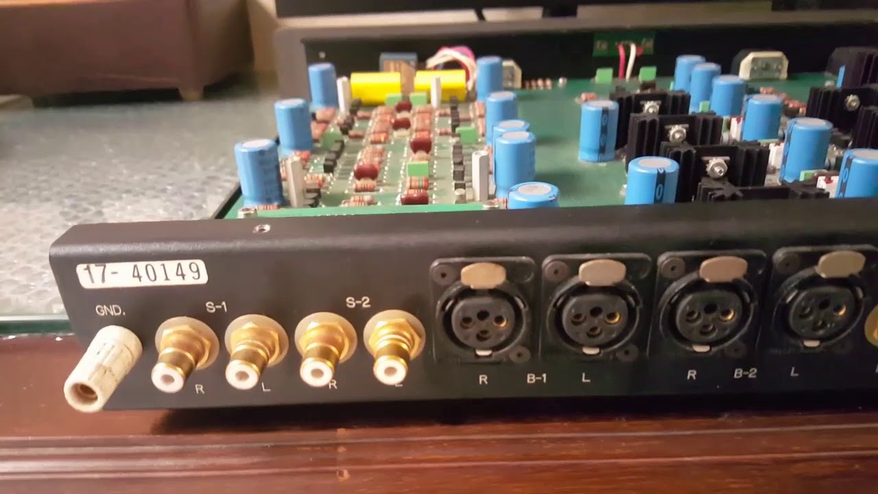Krell KSL Vintage Preamp inside close up. - YouTube
