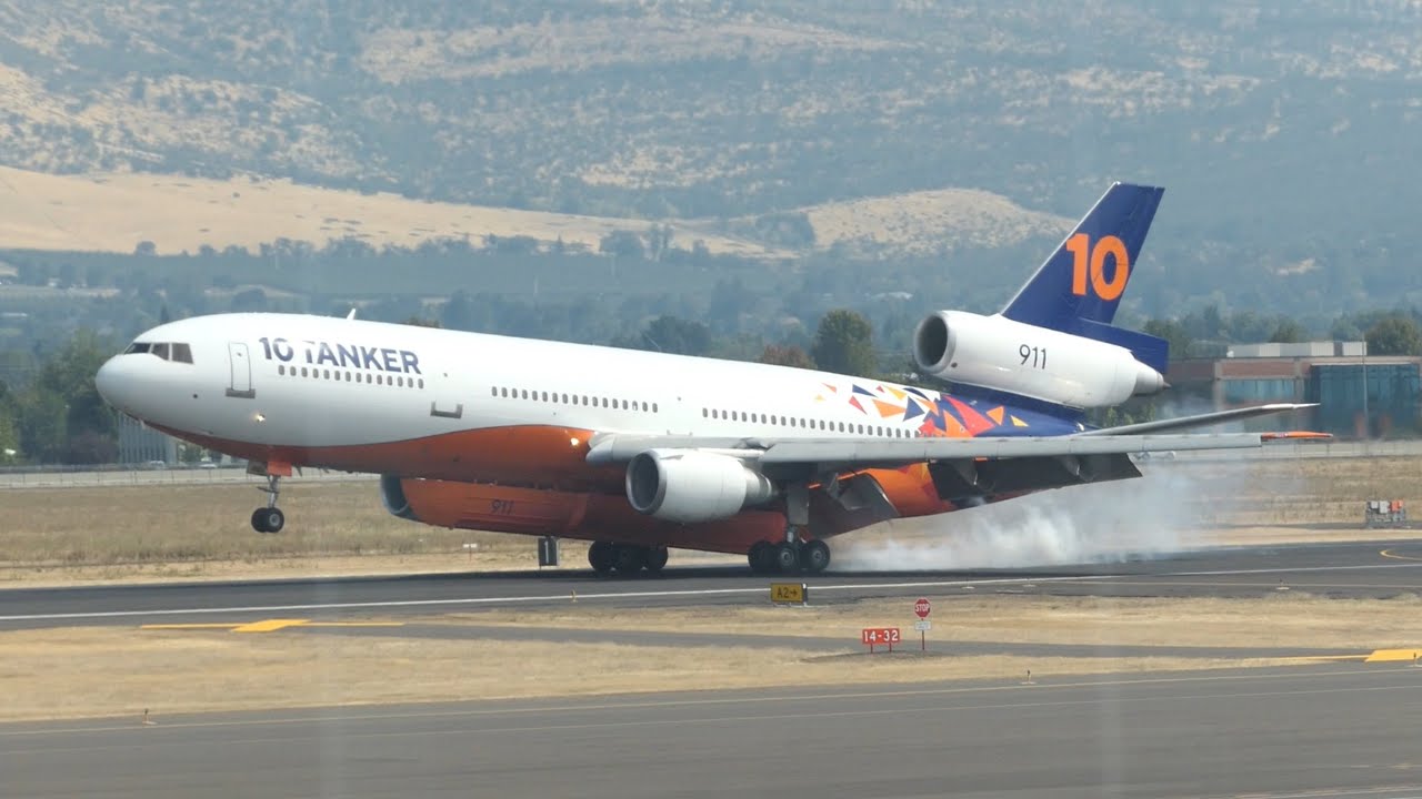 10 Tanker DC-10-30 [N17085] (CF6 Spooling Noise) Landing, Pulling Into ...
