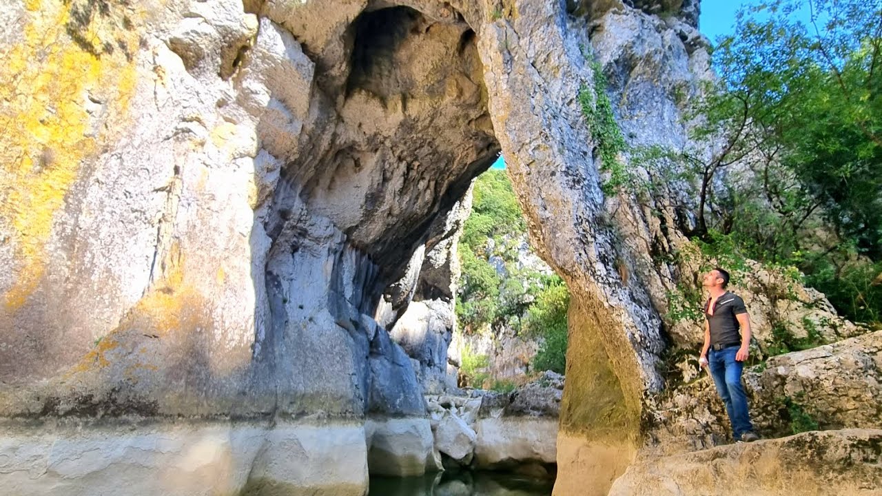 15 min avec nous au Ravin des Arcs - Une rando magnifique à Saint ...