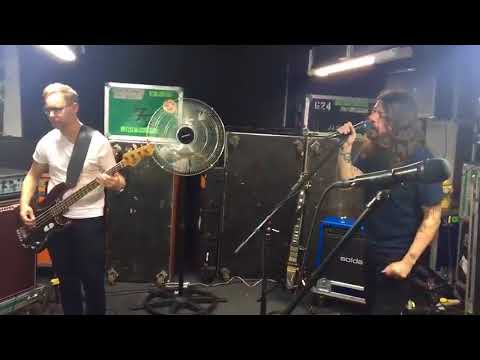 Foo Fighters - Imagine/Jump - YouTube