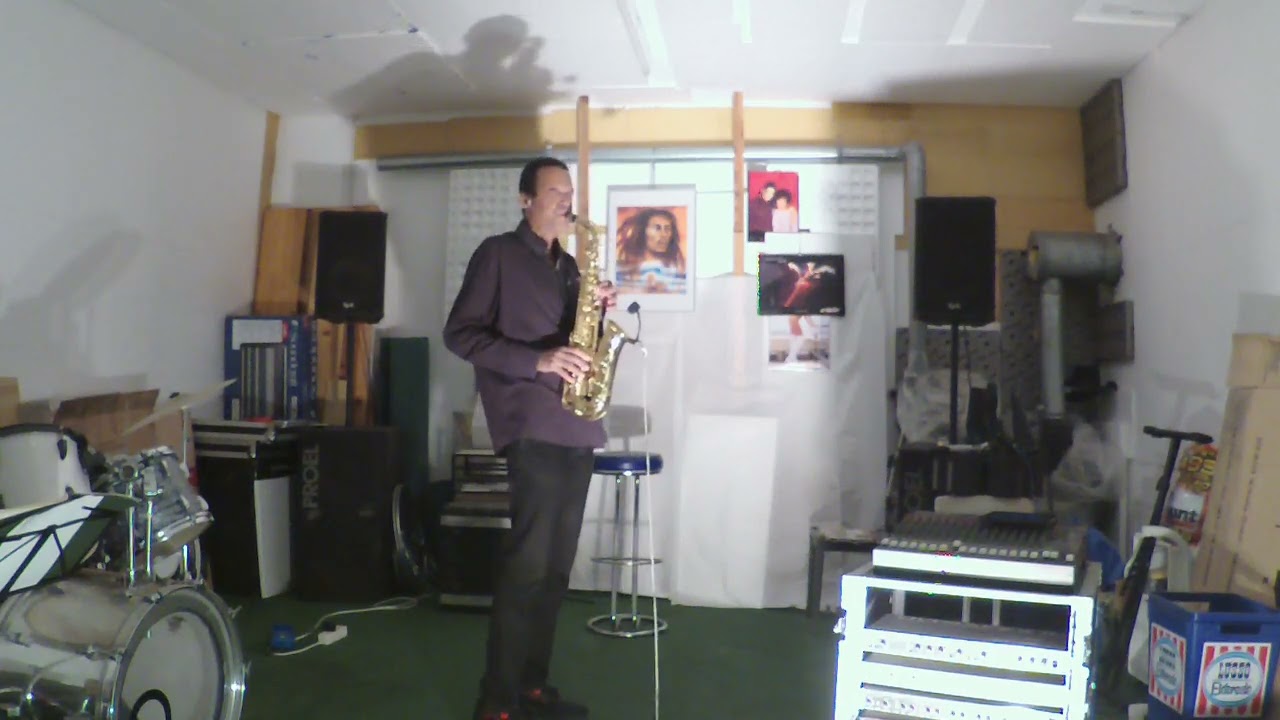Saxophone Training. - YouTube