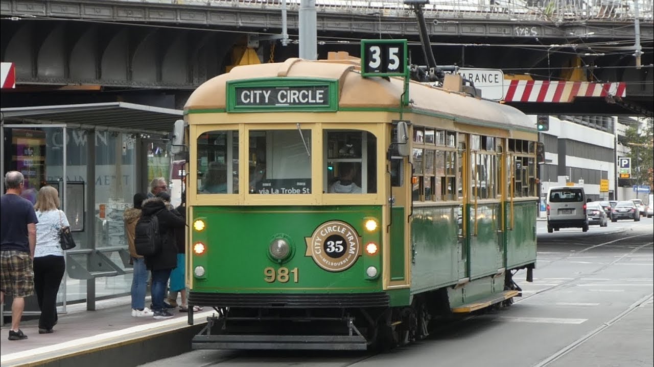 Australia - Melbourne Trams In Action - YouTube