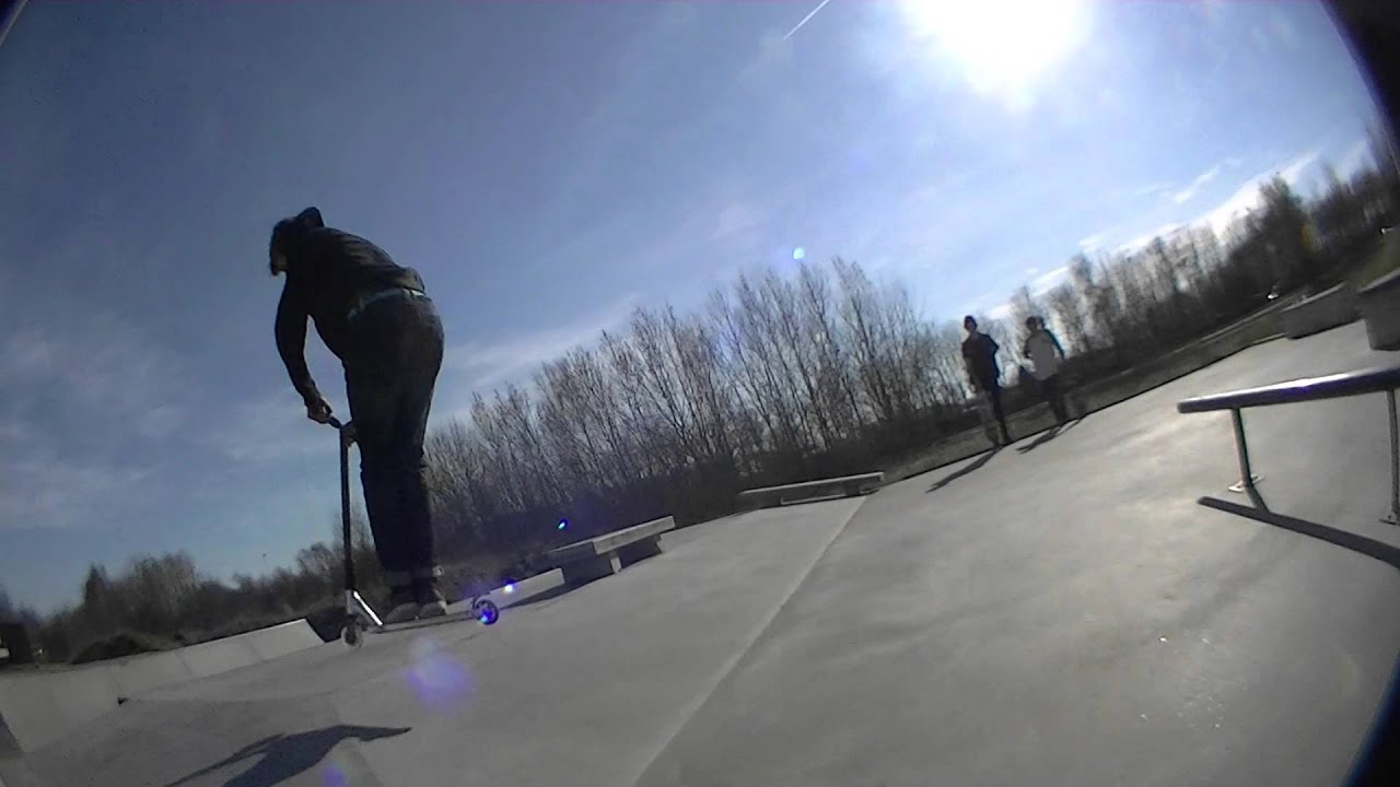 How to snap a razor ultra pro deck! - YouTube