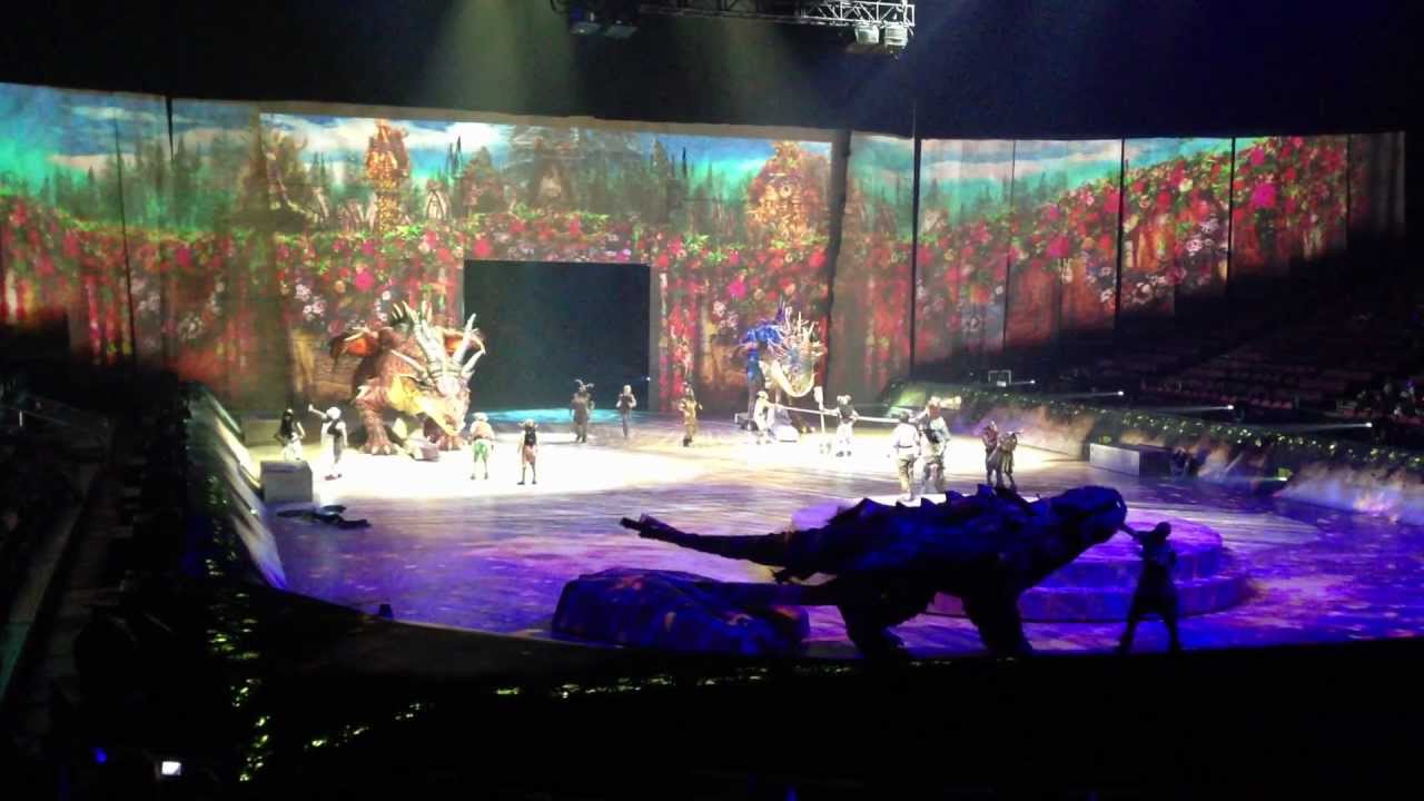 How To Train Your Dragon.. Live Show - YouTube