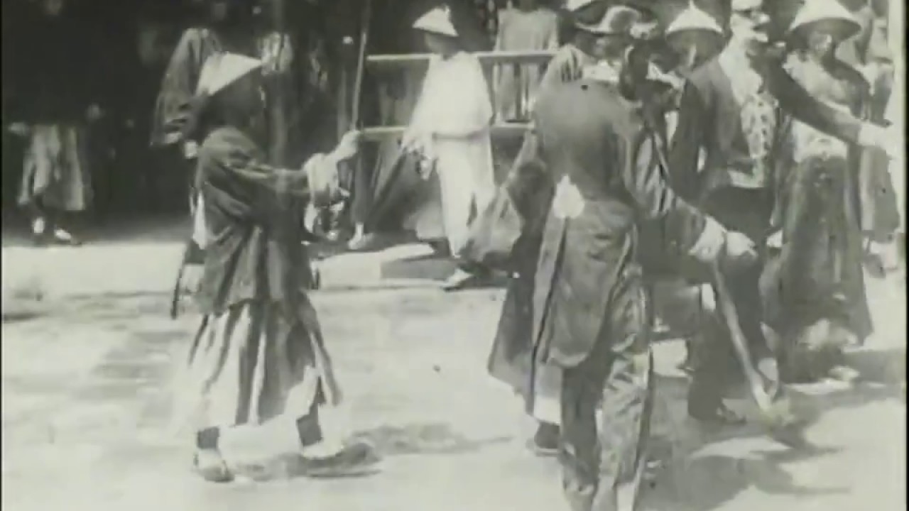 Auguste Francois, French Consul in Yunnanfu-China visit Ding Zhenduo ...